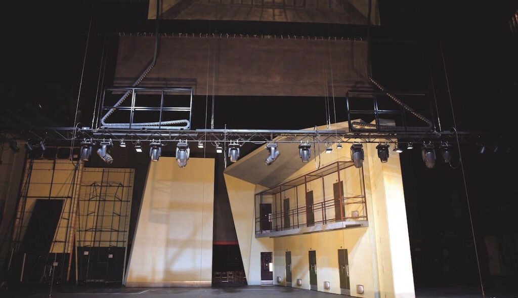 How To: Moving The Stage Without Drama — CX Network