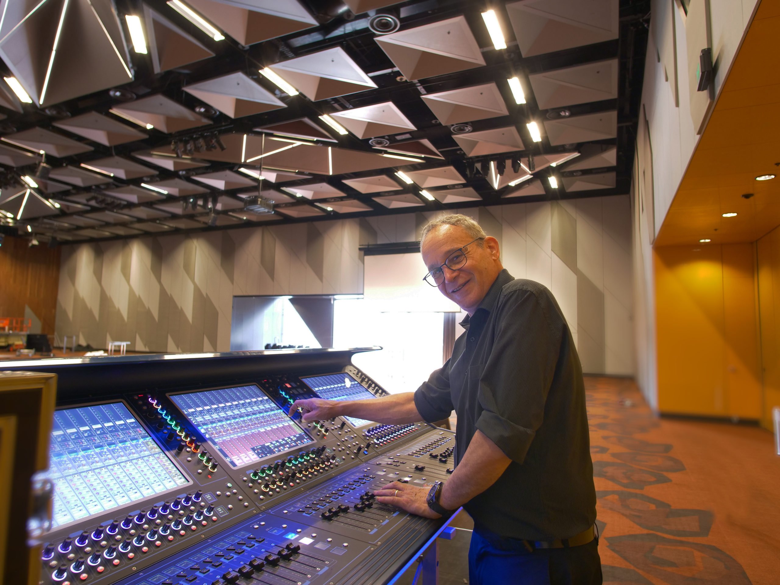 MCEC Leaps Ahead with Quantum 338 — CX Network