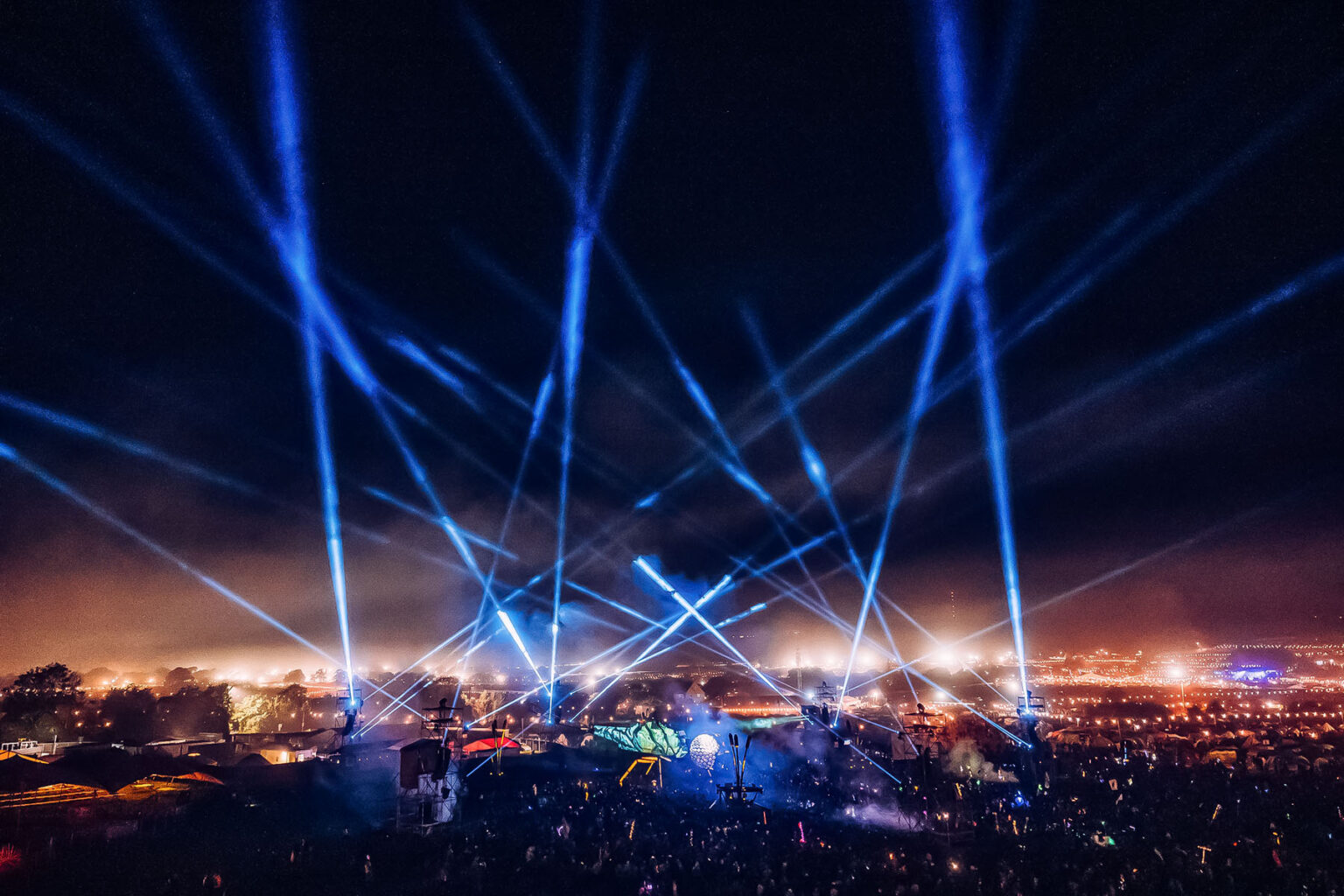 Arcadia Lights Up Glastonbury 2024 with Dragonfly and Robe iBOLTS — CX ...